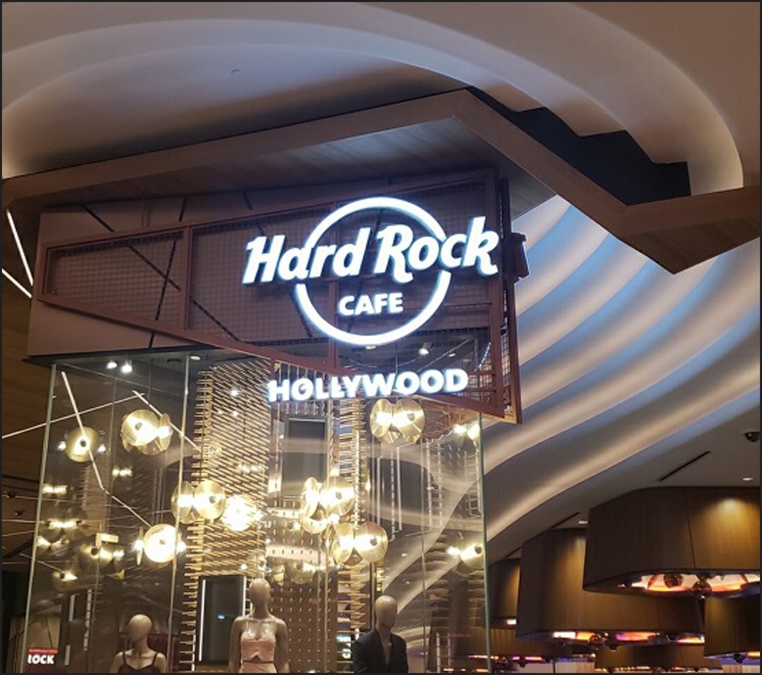 SPECIALTY SIGNS - Advanced Multisign