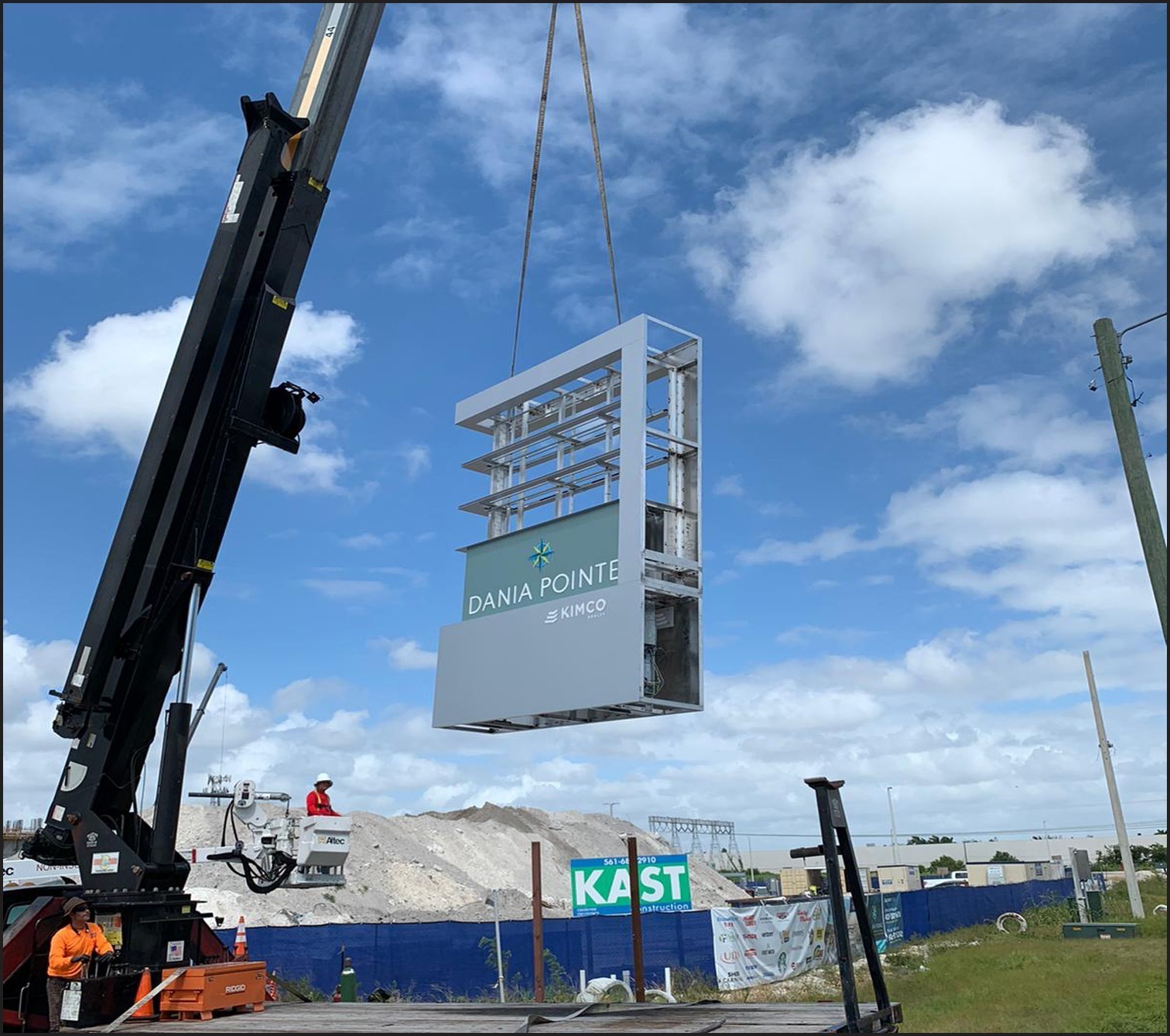 MONUMENT SIGNS - Advanced Multisign