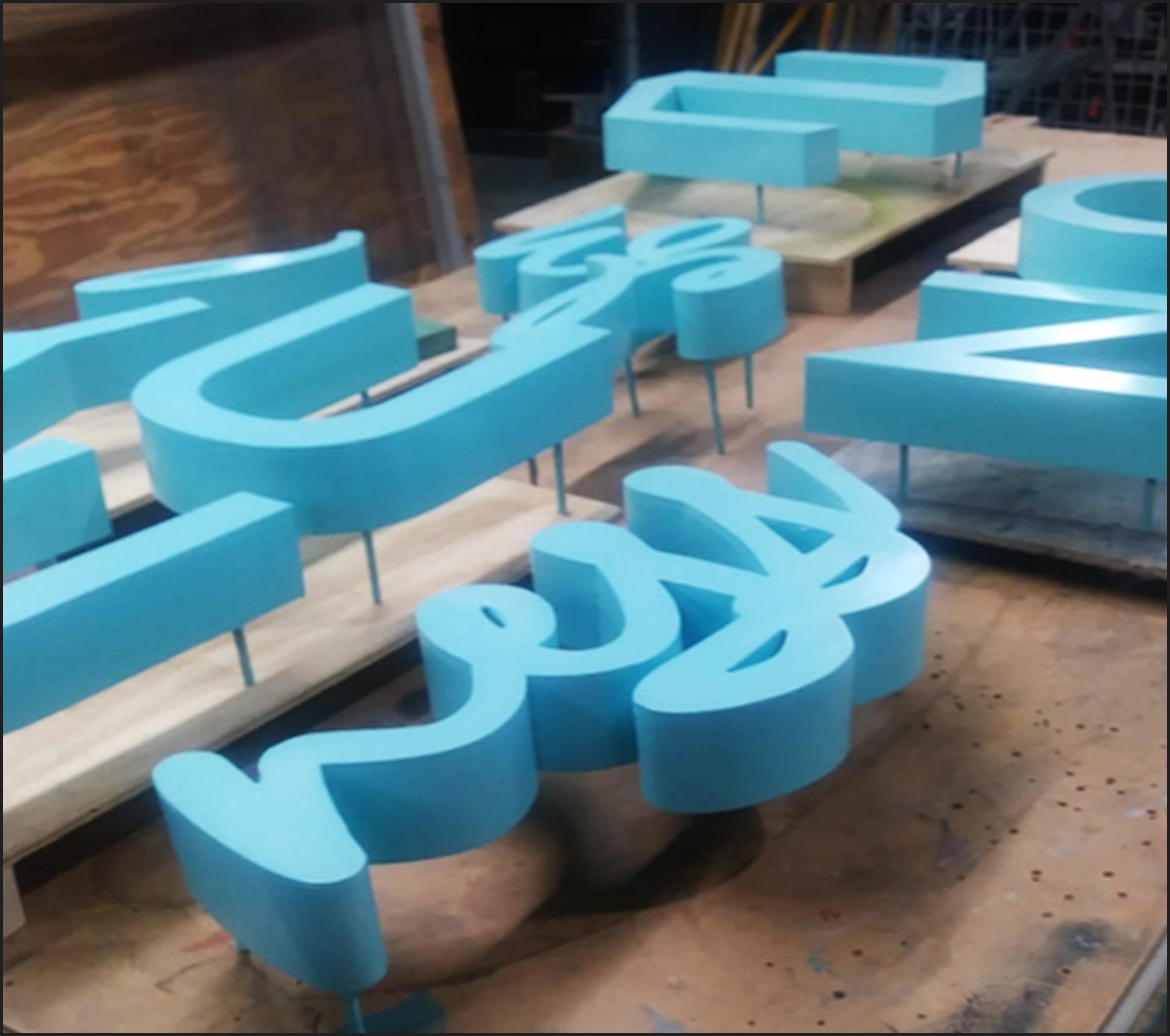 CHANNEL LETTERS - Advanced Multisign