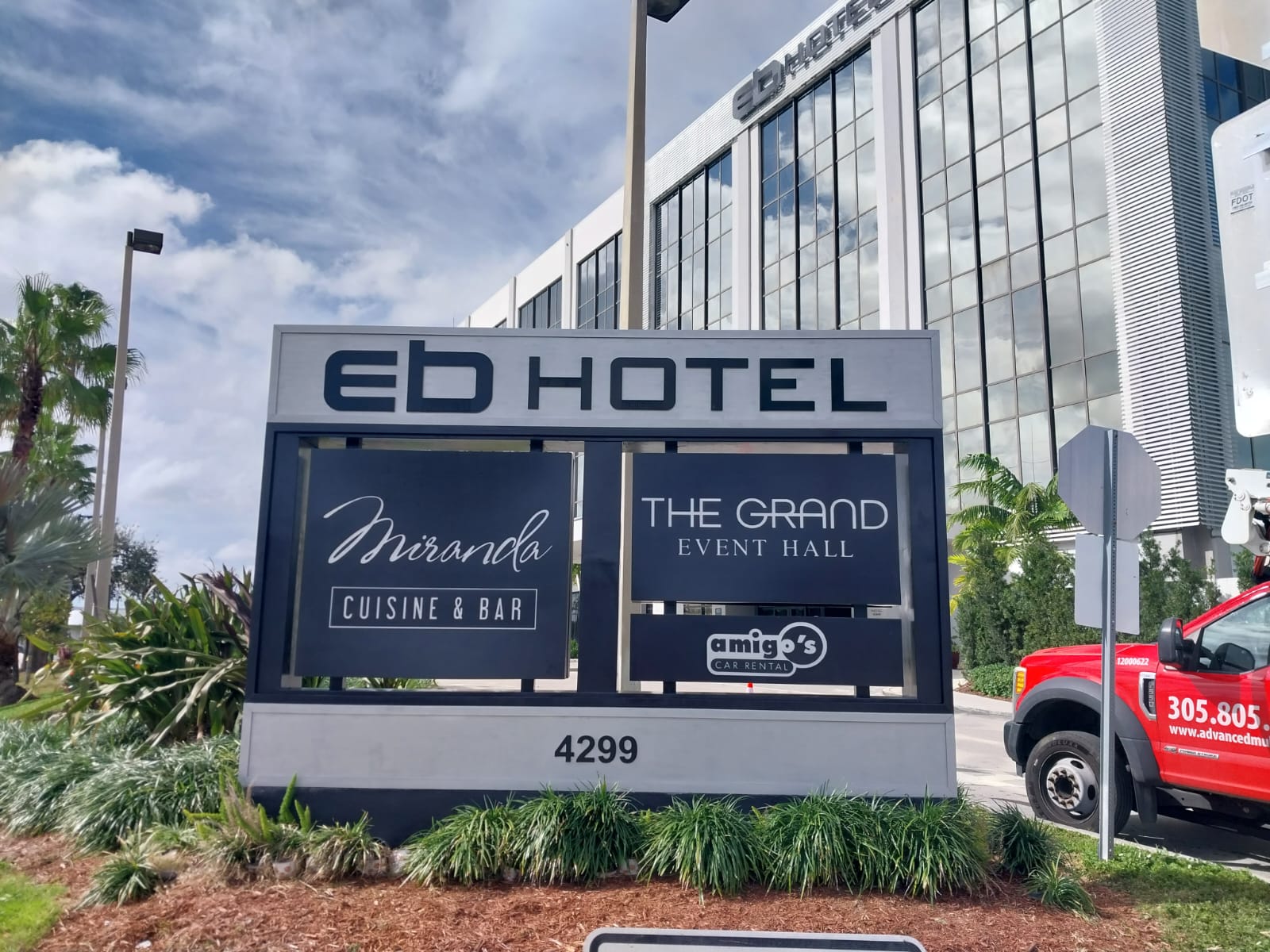 Hotel and Hospitality Signs - Advanced Multisign